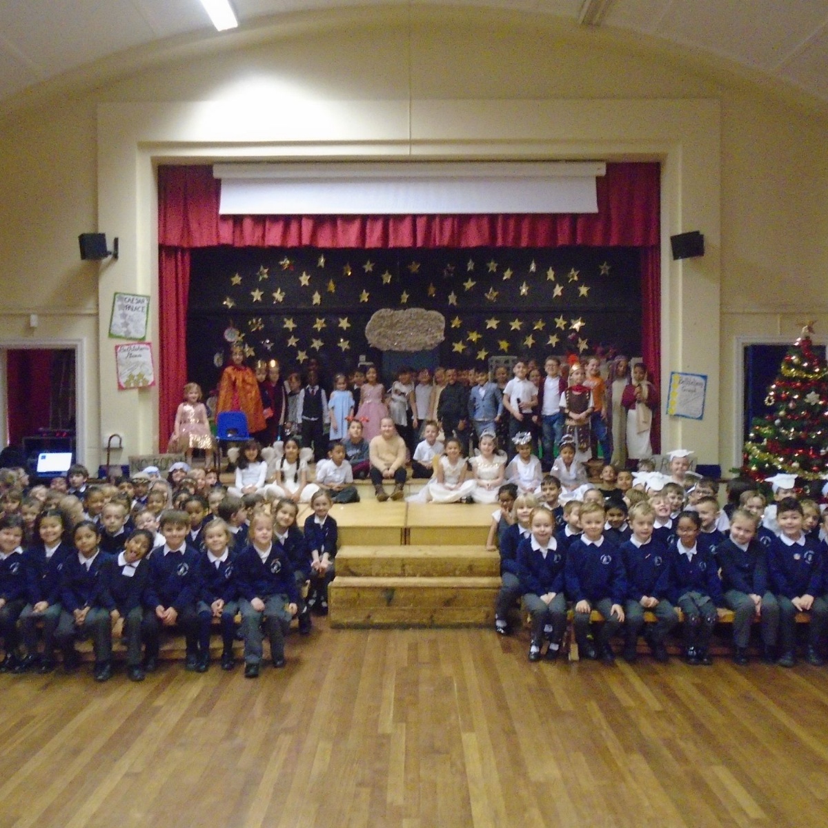 Stopsley Community Primary School - Our Nativity Rehearsals