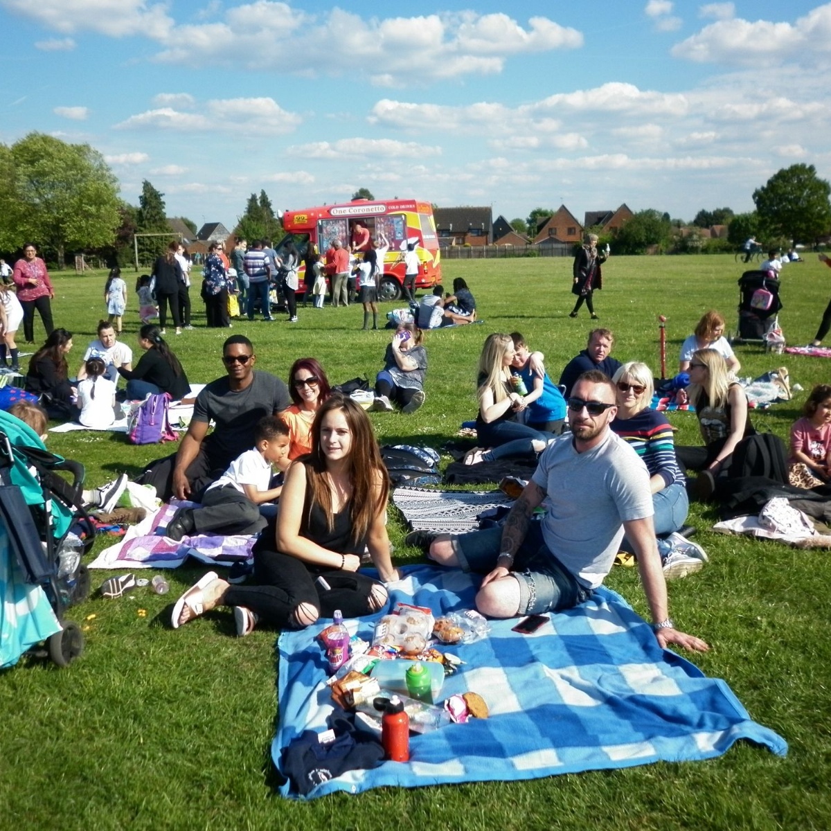 Stopsley Community Primary School - Picnic in the Park